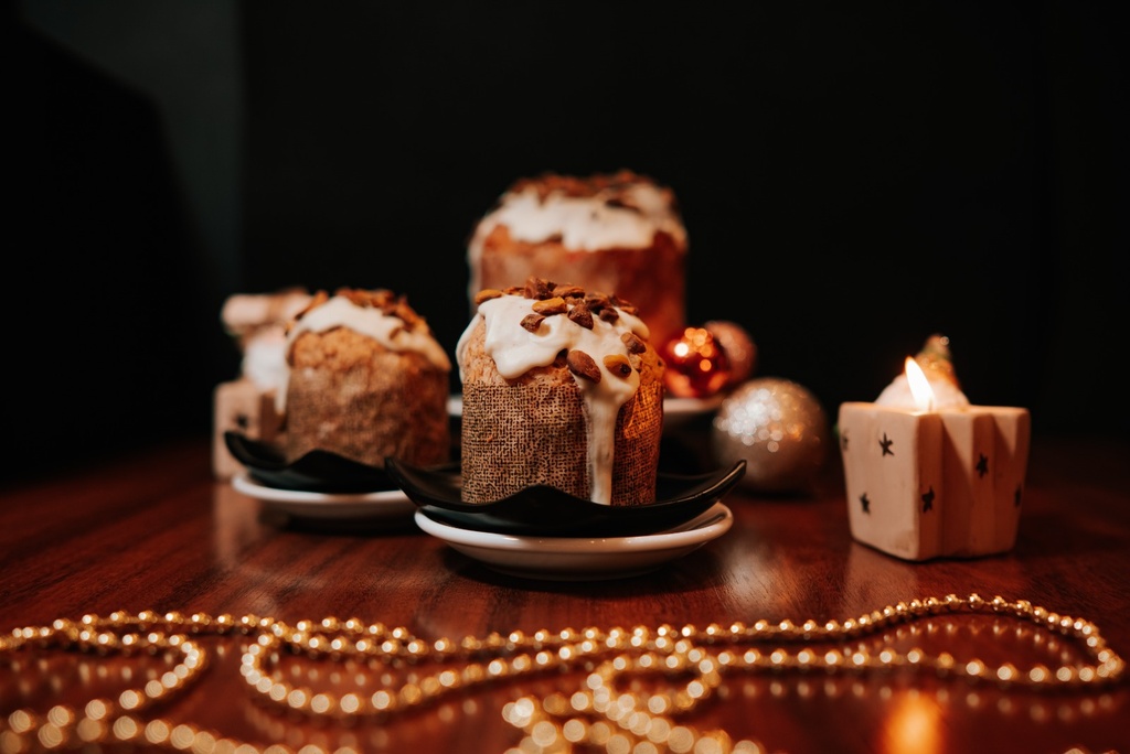 10 Mini Panetones de Pistache e Compota de Frutas Vermelhas 140g | Seleve